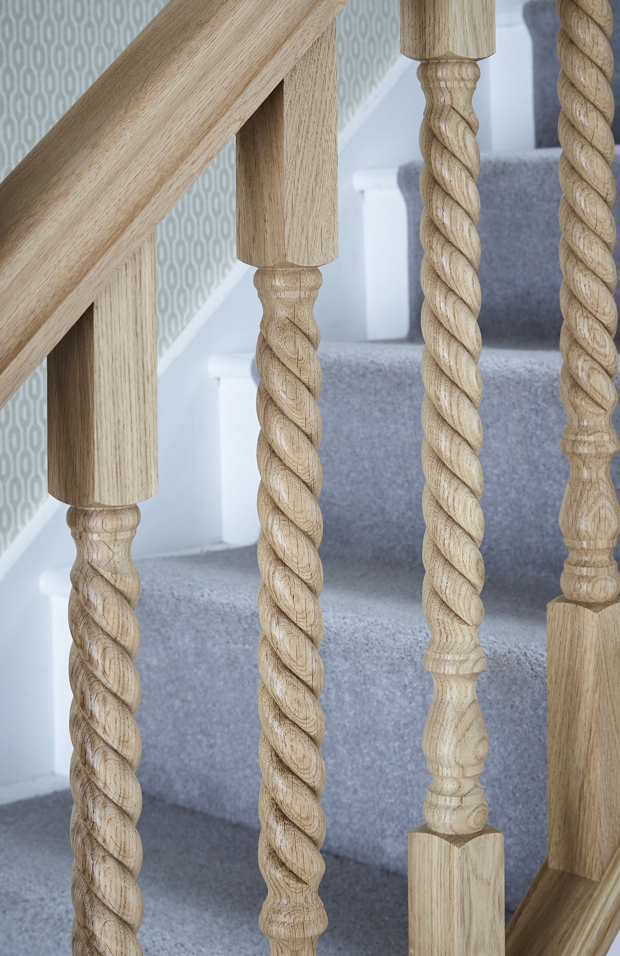 Richard Burbidge White Oak Forston Twist Spindle - 41x41x1100mm [WOFT110]